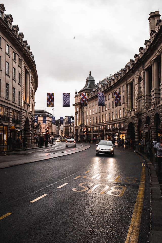 How to Find a Proper Place to Live in London in 2021 - Broke in London